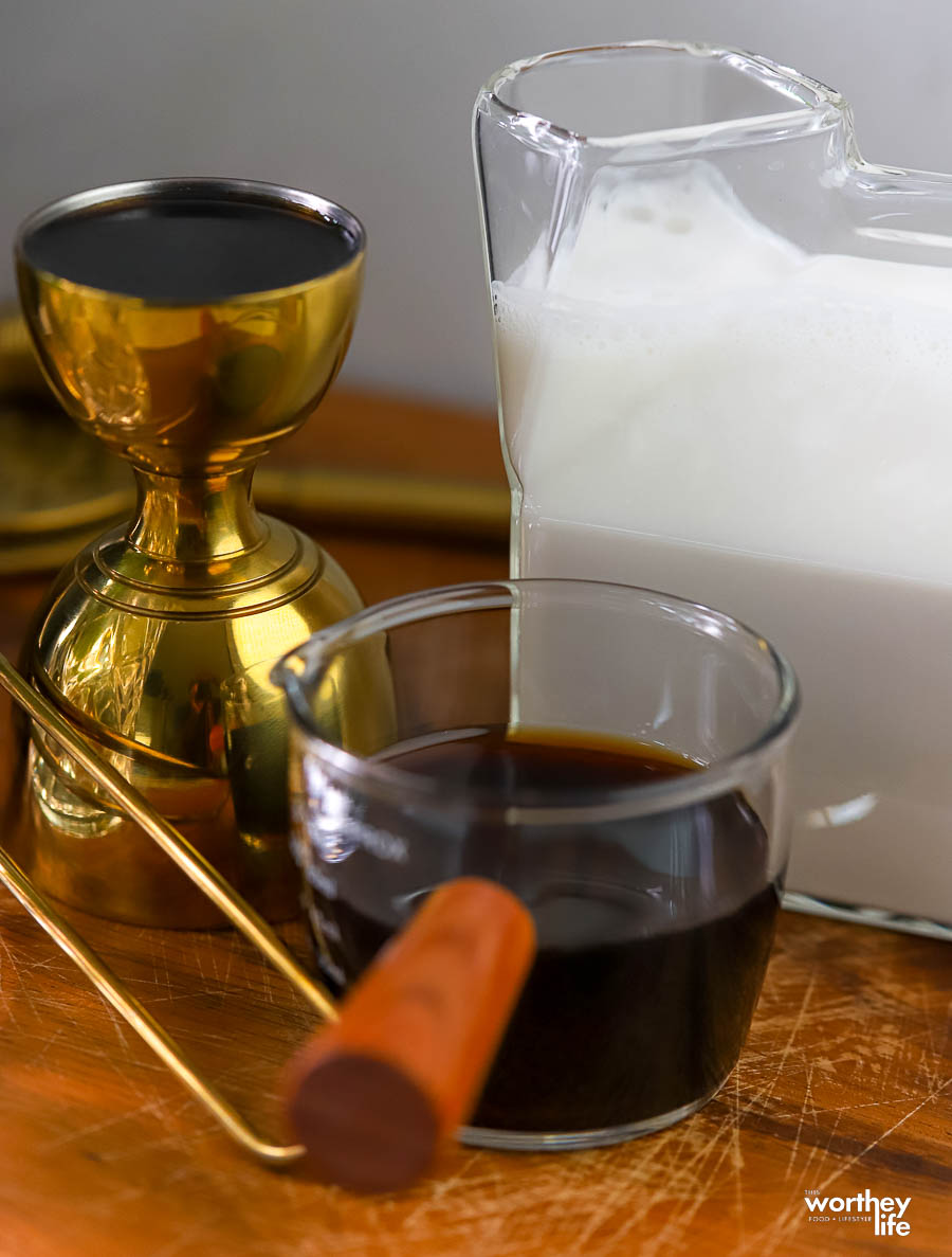 Iced Dirty Chai Latte | Coffee Drink Idea